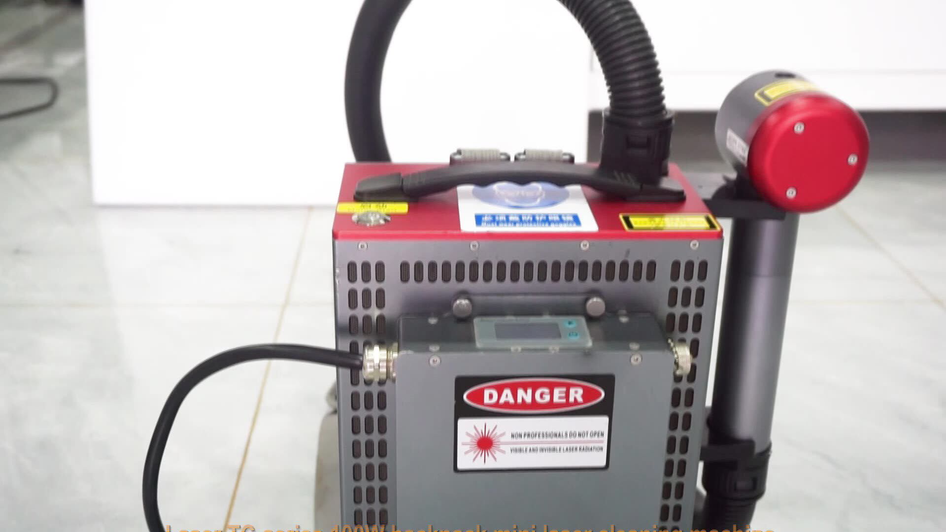 100w 200w Backpack Handheld Pulsed Laser Cleaning Machine For Rust ...