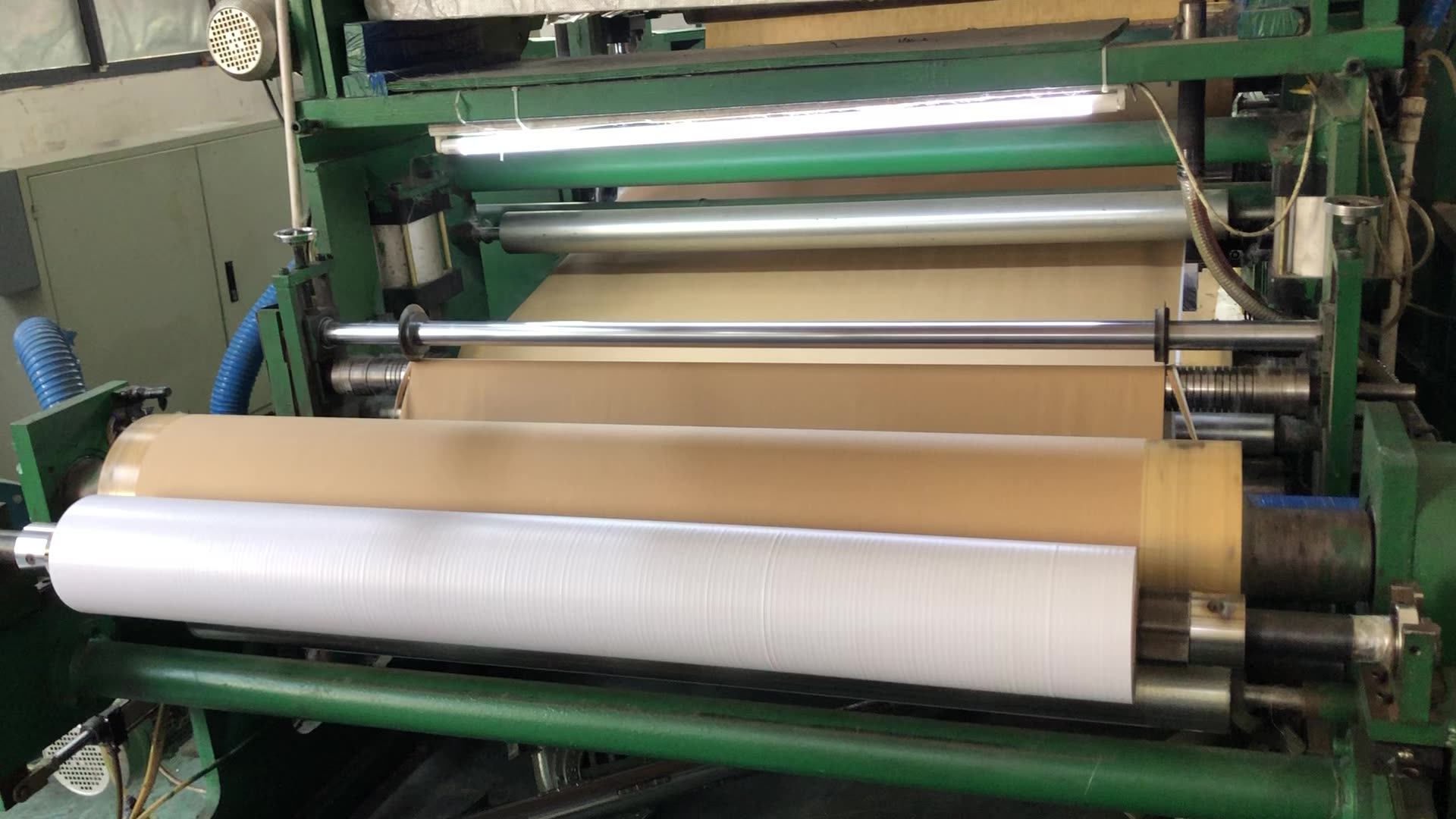 White Color Wmp Roof Insulation Polypropylene Scrim Kraft Paper ...