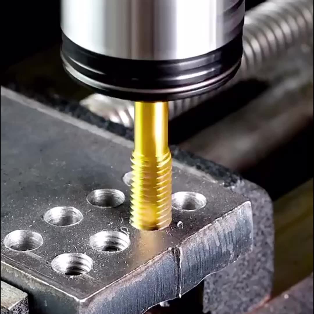 Hss M6 M8 M10 M4 Tip Titanium Plated Tapping Thread Machine Taps - Buy ...
