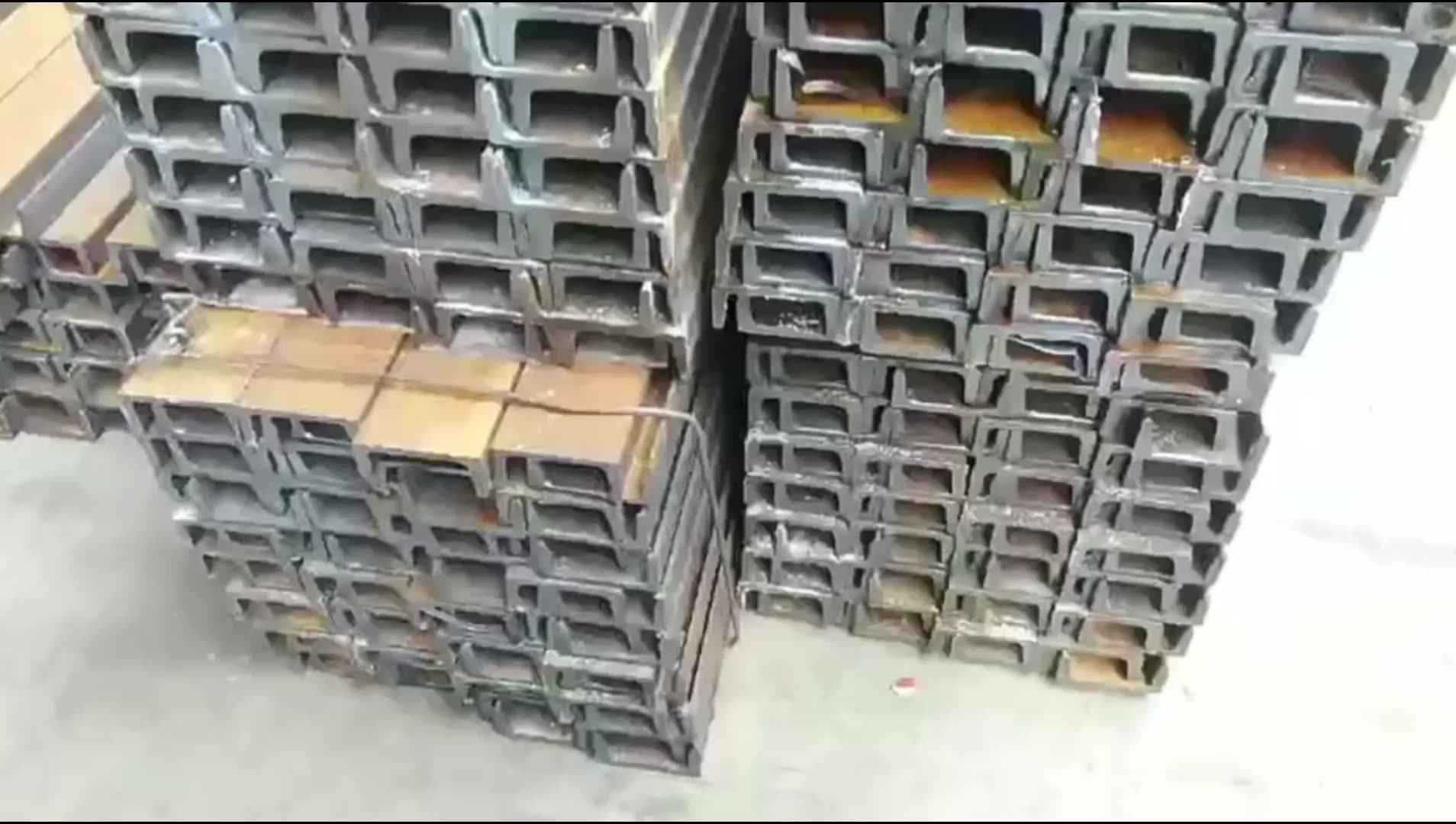 Factory Price Upn/upe 3 Inch S235j2 S235jr U Channel Metal Structural ...