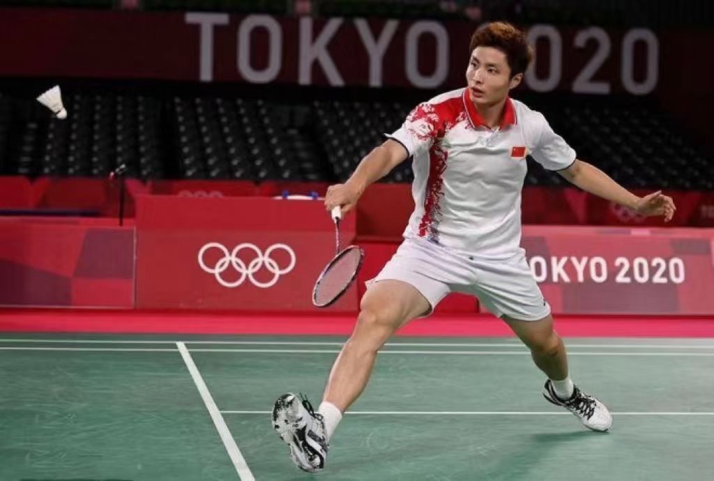 2025 New Product Li Ning Invincible Ace Professional Badminton Shoes ...