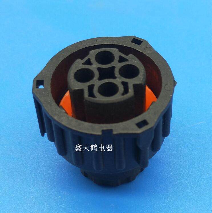 这插头防水到能泡澡？1-965569-2-1-3是真硬核还是智商税？_连接器_淘宝数码网