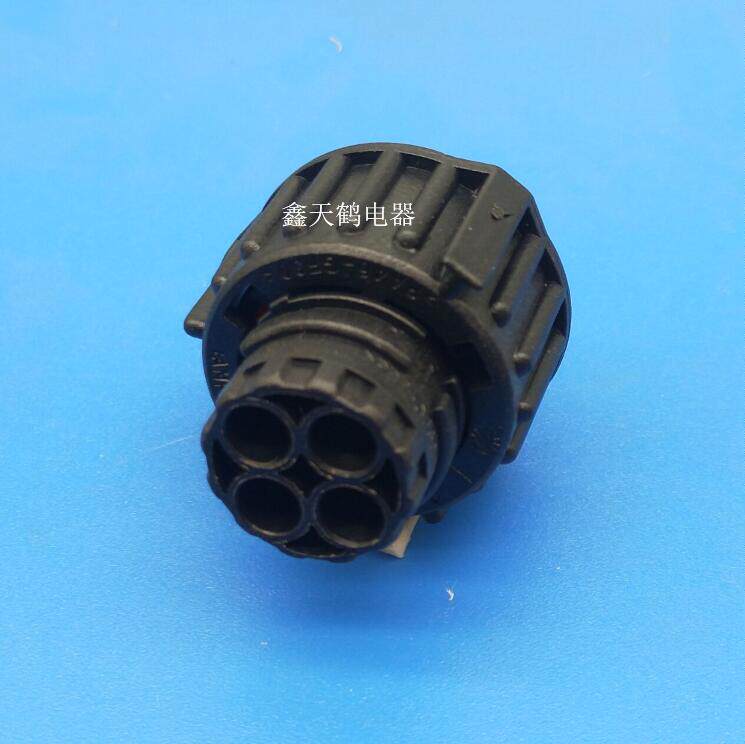 这插头防水到能泡澡？1-965569-2-1-3是真硬核还是智商税？_连接器_淘宝数码网