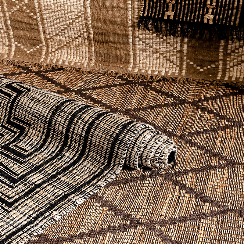 视觉盛宴！印度进口黄麻地毯，打造意式高级感客厅！🌿 -地毯-淘宝百科网