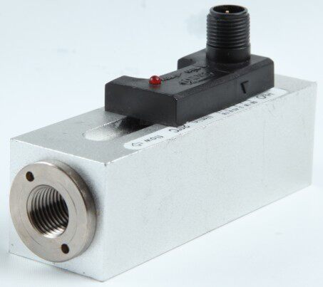 SN45 Electronic flow switch SN50 Integrated temperature flow sensor ...