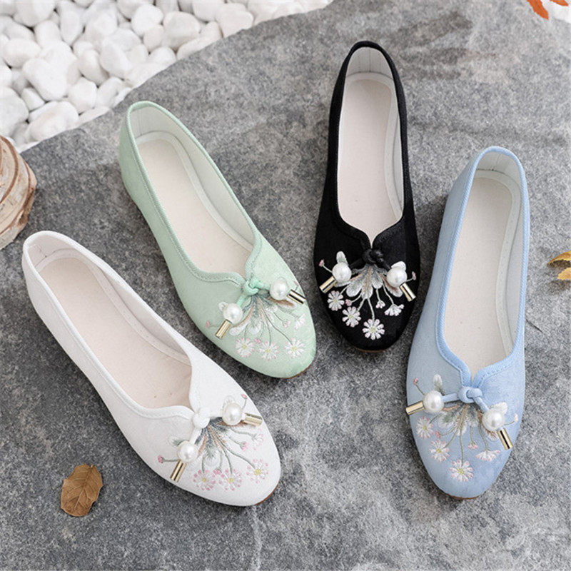 Spring/autumn 2022 new arrival: ethnic embroidered shoes! a must-have ...