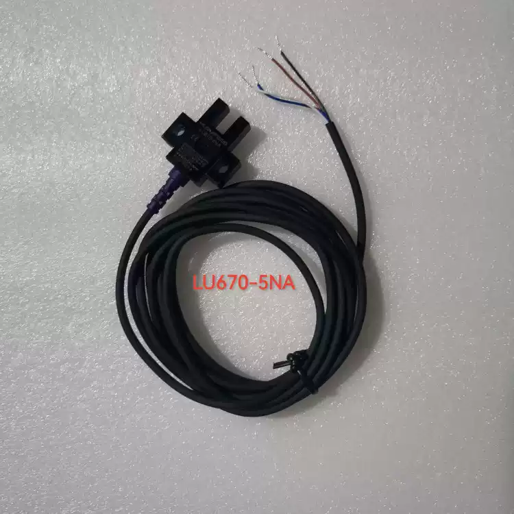 华怡丰槽型光电传感器LU672-5NA 670 671 LU674-5NA PA光电开关优