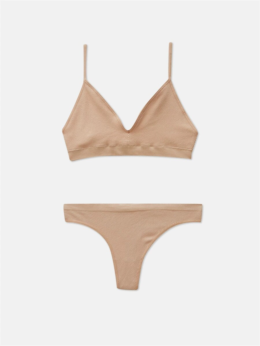 Primark overstock export: quick-dry, breathable, seamless ribbed tank ...