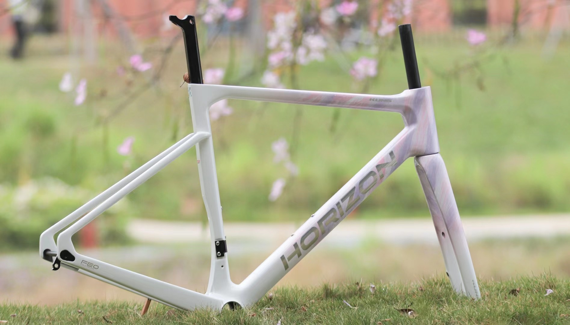 天际KUNG HORIZON碳纤维气动车架 FEO-DISC碟煞车架全内走线公路车