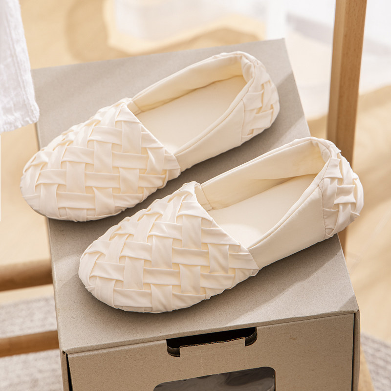 A must-have in may! confinement shoes are thin in summer and have non ...