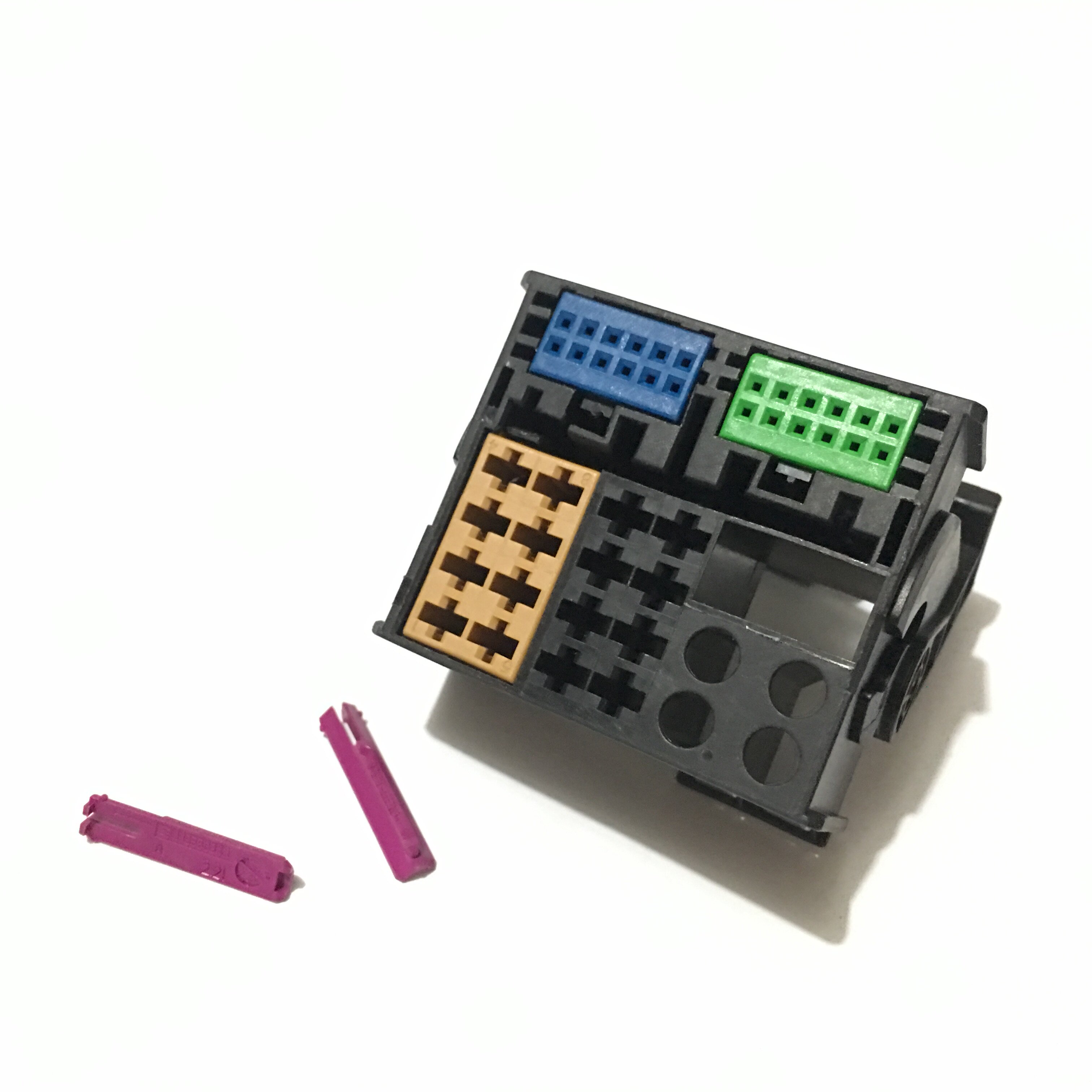 Audi SKODA VW PQ25 PQ35 PQ46 ISO quadlock Plug parts RCD330 plus 3B7 ...