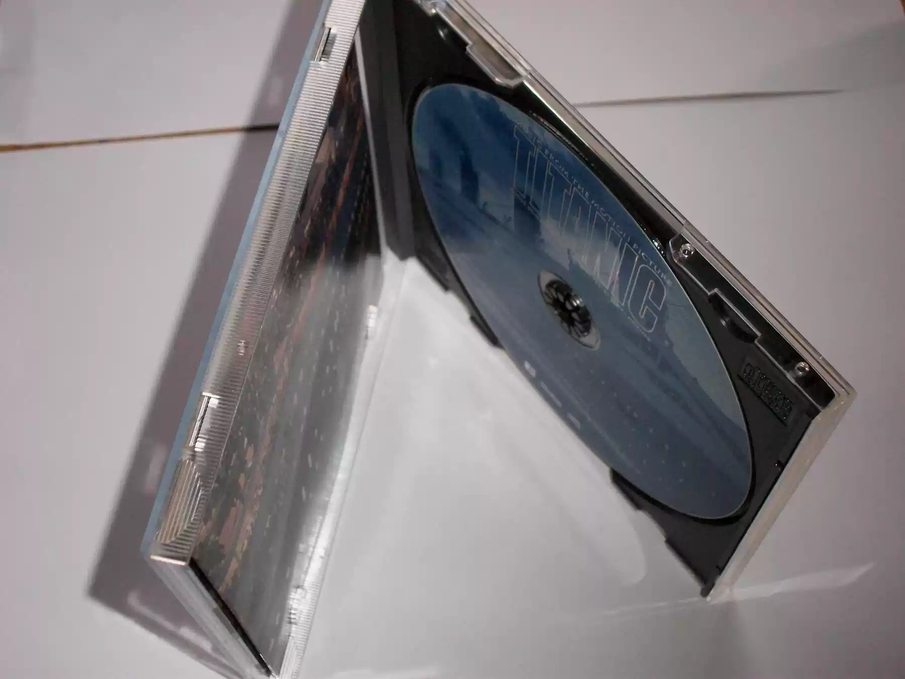 進口CD盒子 光碟盒 碟盒 黑色託架CD盒 黑底盒 塑膠收納盒