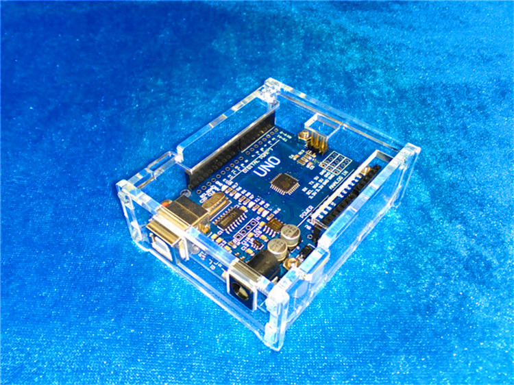 Купить Макетная плата Mcu 工厂直销 Arduino Uno R3开发板外壳 透明亚克力盒子 亚克力外壳 в