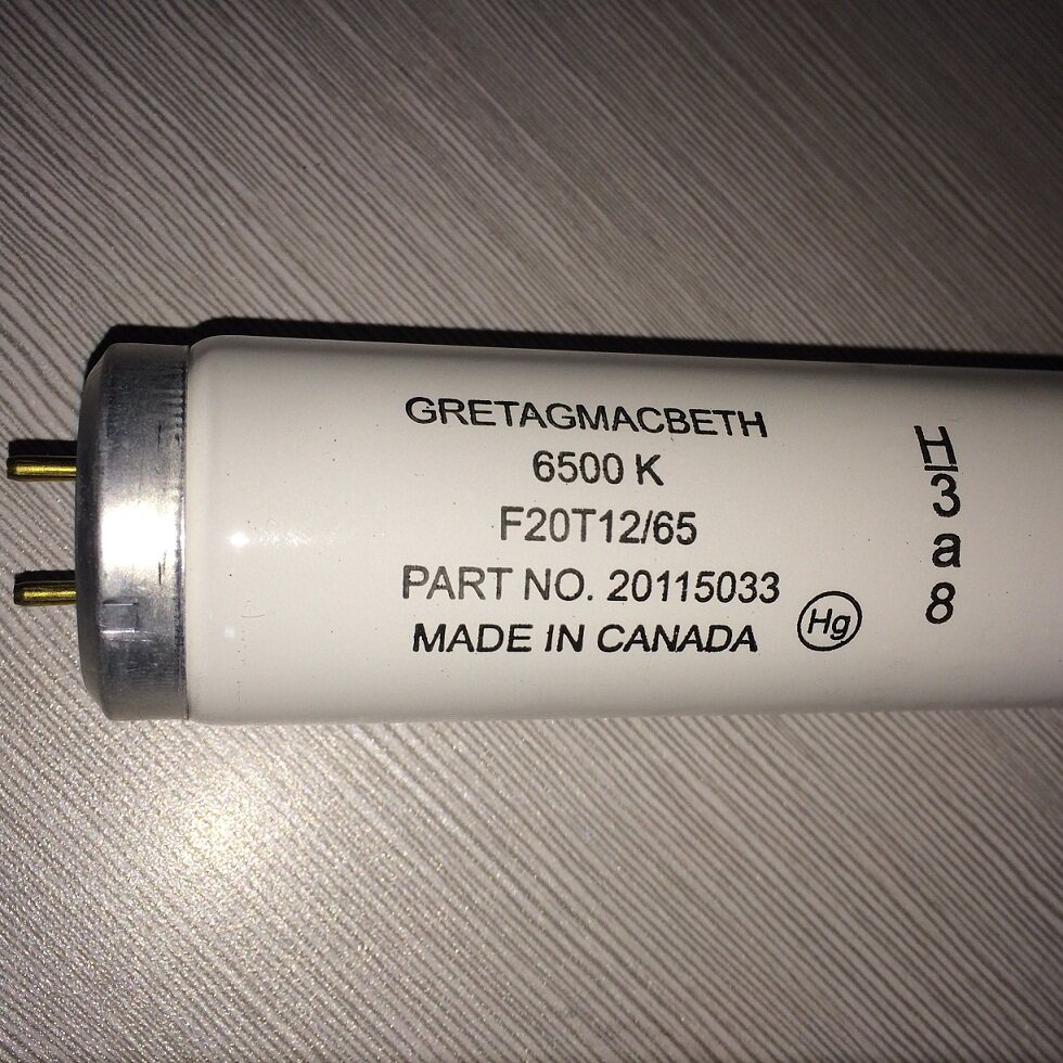 Mikebes GRETAGMACBETH 6500K F20T12 65 Canadian D65 Color Lamp