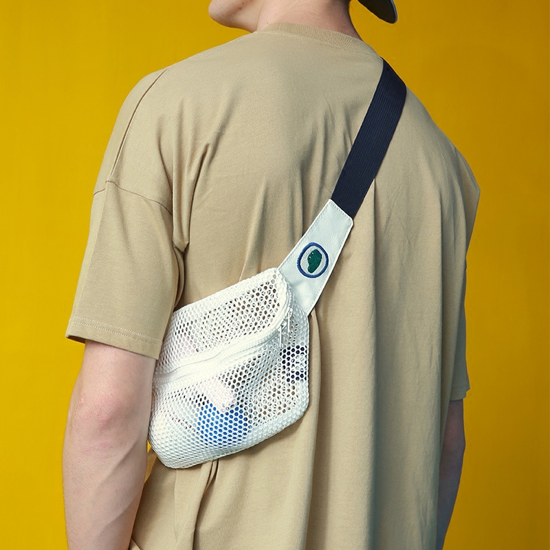 TYAKASHA Takasha white mesh chest bag JGN71
