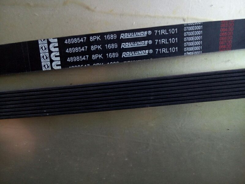 8PK1689 4898547 Cummins Digger Engine Fan Belt 4898547 8pk1689.
