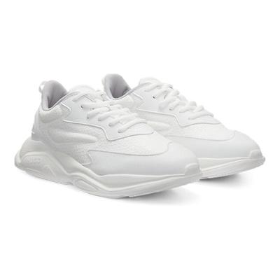 交织字母印花鞋面运动鞋